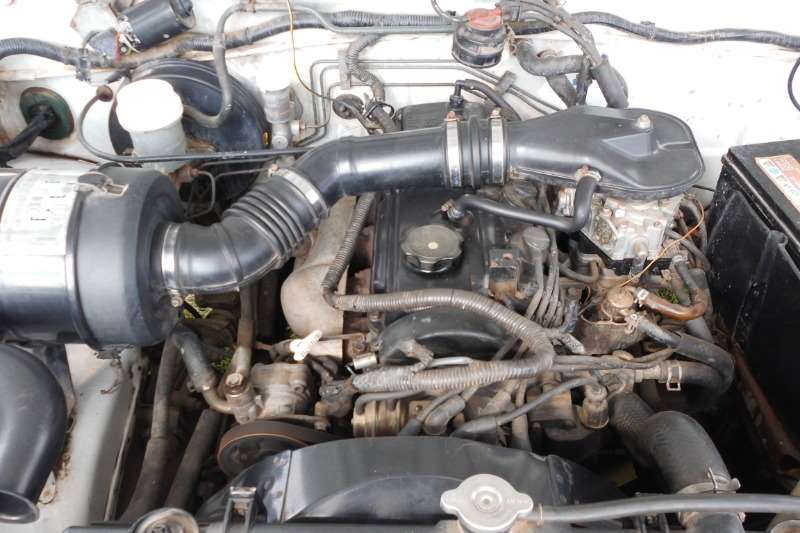 Mitsubishi Colt 2000i Hi line for sale in Gauteng | Auto Mart