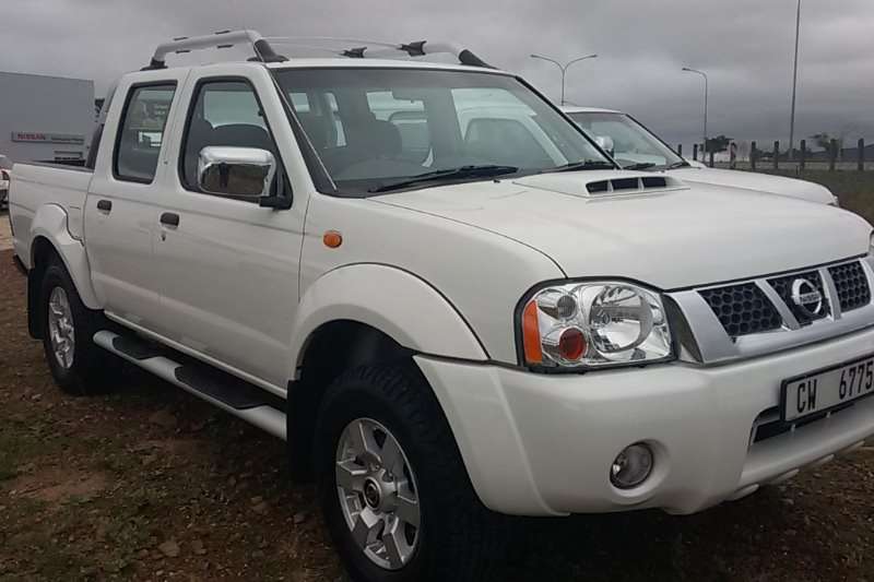 2016 Nissan NP300 Hardbody 2.4 double cab Hi rider Double cab bakkie ...