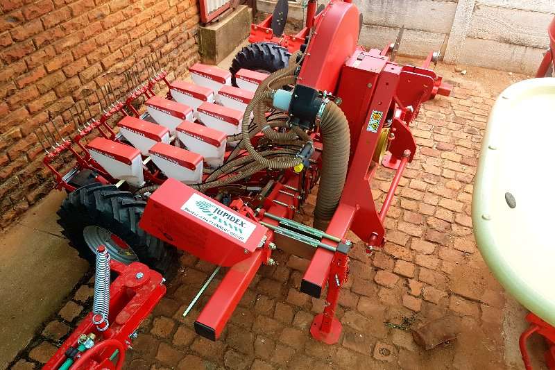 2017 Claas Fine seed planter 5 Row Planters Farm Equipment for sale in ...