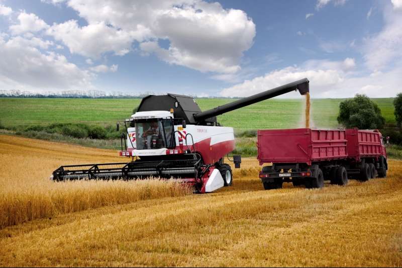 2018 Rostselmash TORUM 780 Grain harvesters Combine harvesters and ...