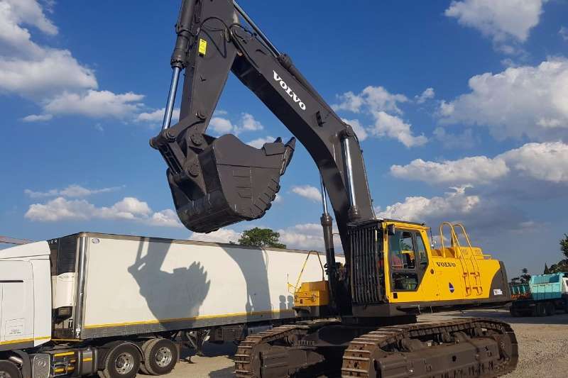 2011 Volvo EC 700 BL Excavators Machinery for sale in Gauteng | R 1 800 ...
