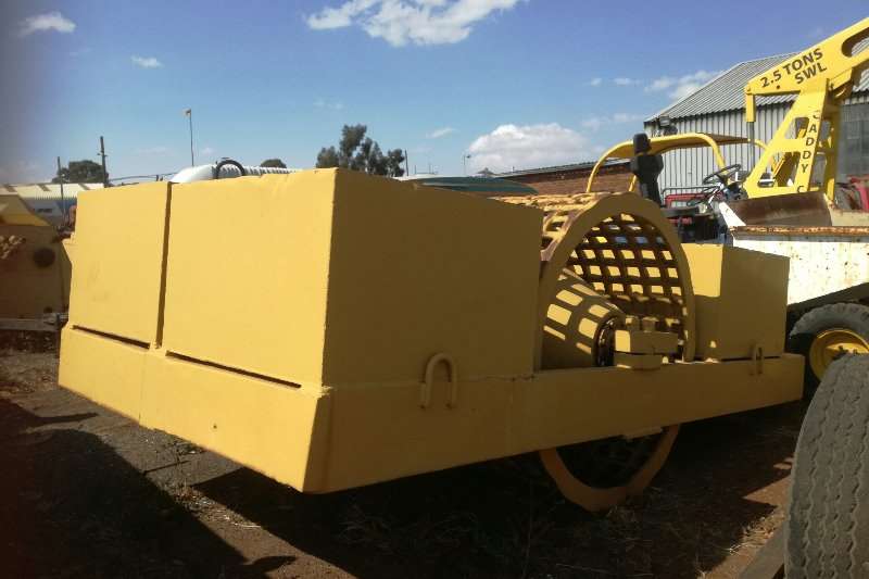 Tow Behind Grid Roller Grid rollers Machinery for sale in Gauteng on ...