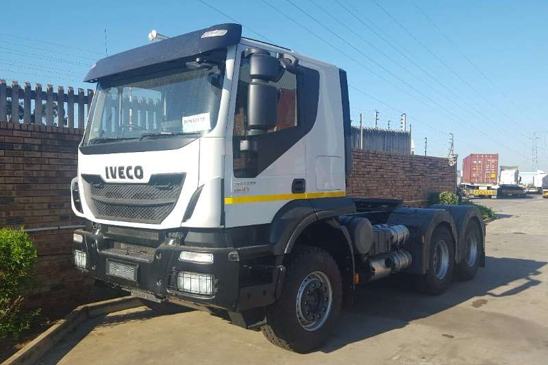 2018 Iveco Trakker 440hp Hub Reduction Double axle Truck-Tractor Trucks ...