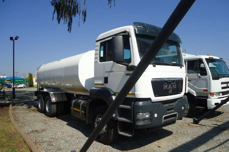 2013 MAN 33.480 TGS DAYCAB 6X4 18000L WATERBOWSER RIGID Water tanker ...