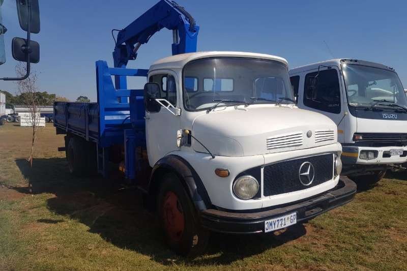 Mercedes Benz Mercedes Benz 1113 Bull nose 8 Ton drop side Bullnose ...