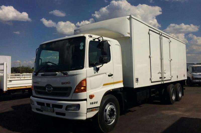 2011 Hino SUPER F 1626 DOUBLE DIFF Volume body Truck Trucks for sale in ...